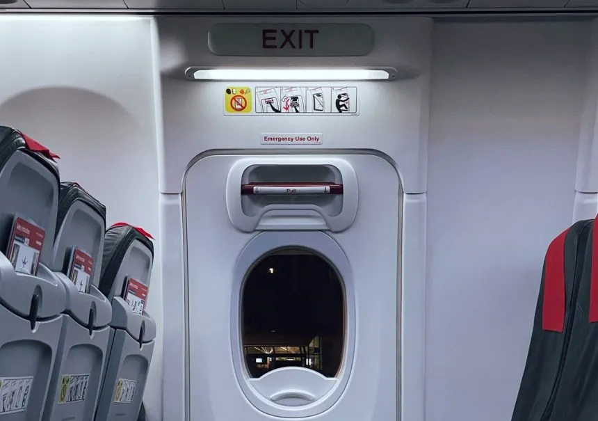 What you should know about emergency exits on airplanes - West Africa Watch